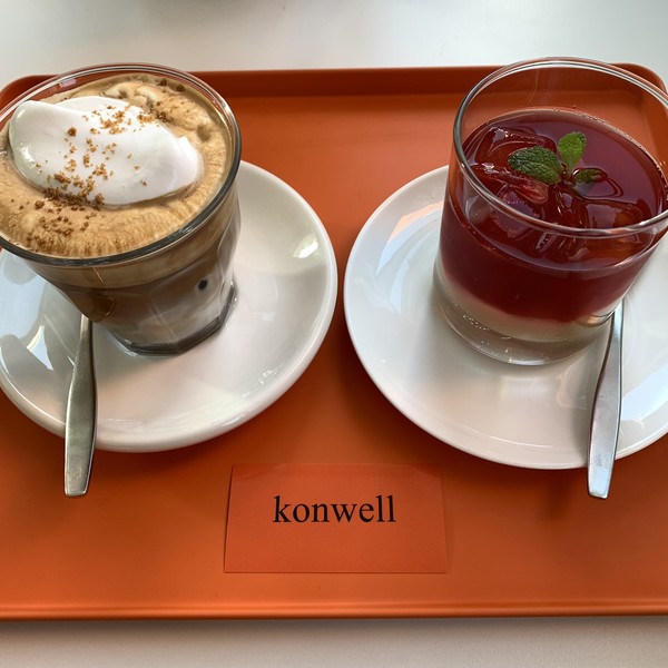 [서울] 감성 넘치는 여유로운 망원동 카페 ‘콘웰(konwell)’